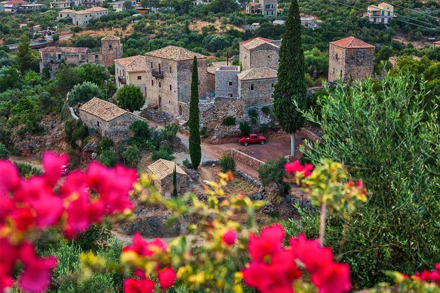 Best Time to Visit Greece | Month by Month Guide | Acqua Travels