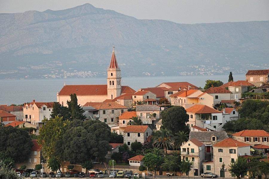 Historic Brac Odyssey | Acqua Travels
