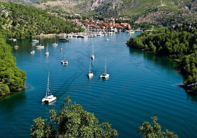 Historic Brac Odyssey | Acqua Travels